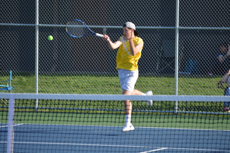 Oak Glen, John Marshall Split | News, Sports, Jobs - The Intelligencer